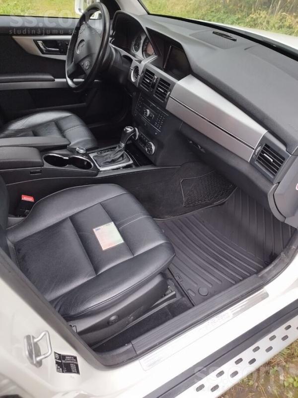 Balts Mercedes-Benz GLK 350 2010 Rīga, ar dzinēja tilpumu 3.00 L un nobraukumu 306 tūkst. km par 6300 €, foto 10 vietnē AUTOMOTO.COM.LV