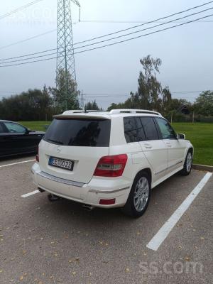 Balts Mercedes-Benz GLK 350 2010 Saldus, ar dzinēja tilpumu 3.00 L un nobraukumu 370 tūkst. km par 5000 €, foto 4 vietnē AUTOMOTO.COM.LV