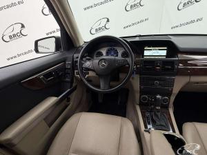 White Mercedes-Benz GLK 350 2012 in Vilnius, with an engine capacity of 3.50 L and mileage of 282 thousand km for 5900 €, photo 15 on AUTOMOTO.COM.LV