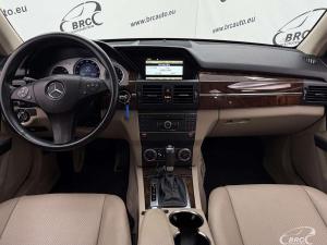 White Mercedes-Benz GLK 350 2012 in Vilnius, with an engine capacity of 3.50 L and mileage of 282 thousand km for 5900 €, photo 16 on AUTOMOTO.COM.LV