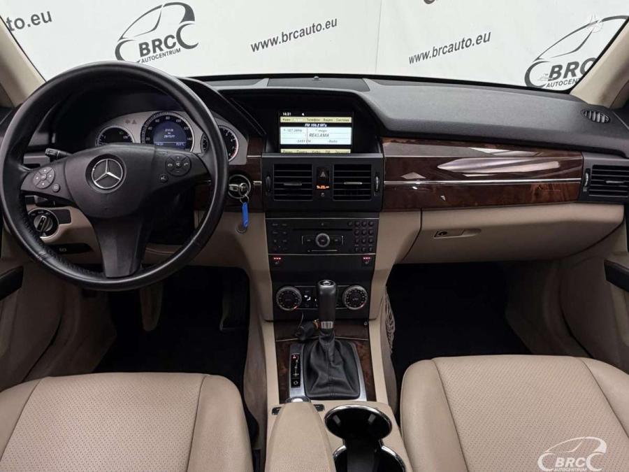 White Mercedes-Benz GLK 350 2012 in Vilnius, with an engine capacity of 3.50 L and mileage of 282 thousand km for 5900 €, photo 16 on AUTOMOTO.COM.LV