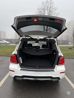 White Mercedes-Benz GLK 350 2013 in Vilnius, with an engine capacity of 3.50 L and mileage of 159 thousand km for 14000 €, photo 9 on AUTOMOTO.COM.LV