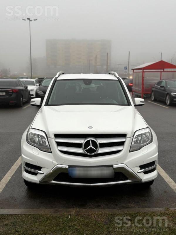 Balts Mercedes-Benz GLK 350 2013 Rīga, ar dzinēja tilpumu 3.50 L un nobraukumu 159 tūkst. km par 14000 €, foto 2 vietnē AUTOMOTO.COM.LV