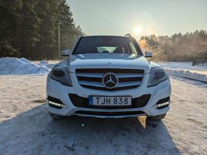 White Mercedes-Benz GLK 350 2013 in Kaunas, with an engine capacity of 2.99 L and mileage of 228 thousand km for 10400 €, photo 4 on AUTOMOTO.COM.LV