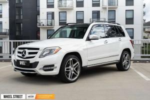 White Mercedes-Benz GLK 350 2015 in Vilnius, with an engine capacity of 3.50 L and mileage of 163 thousand km for 11900 €, photo  on AUTOMOTO.COM.LV