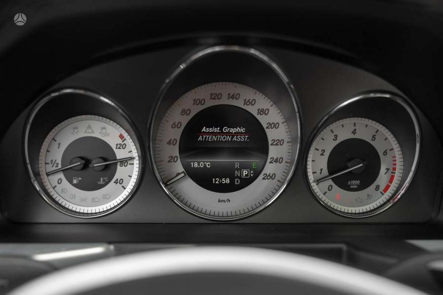 Белый Мерседес ГЛК 350 2015 в Вильнюс, объемом двигателя 3.50 л и пробегом 163 тыс. км за 11900 €, фото 23 на AUTOMOTO.COM.LV
