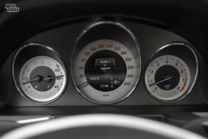 Белый Мерседес ГЛК 350 2015 в Вильнюс, объемом двигателя 3.50 л и пробегом 163 тыс. км за 11900 €, фото 24 на AUTOMOTO.COM.LV