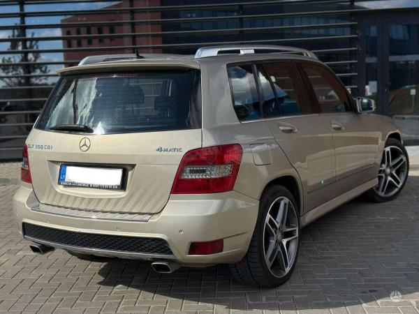 Yellow Mercedes-Benz GLK 350 2011 in Klaipeda, with an engine capacity of 0.00 L and mileage of 297 thousand km for 6550 €, photo 8 on AUTOMOTO.COM.LV