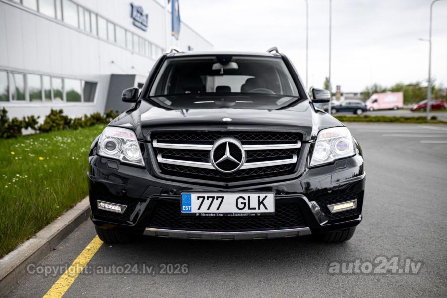 Melns Mercedes-Benz GLK-Class 2010 Tallina, ar dzinēja tilpumu 3.00 L un nobraukumu 318 tūkst. km par 8999 €, foto 13 vietnē AUTOMOTO.COM.LV