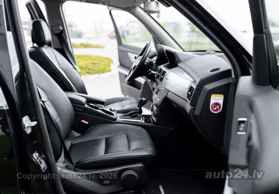Melns Mercedes-Benz GLK-Class 2010 Tallina, ar dzinēja tilpumu 3.00 L un nobraukumu 318 tūkst. km par 8999 €, foto 19 vietnē AUTOMOTO.COM.LV