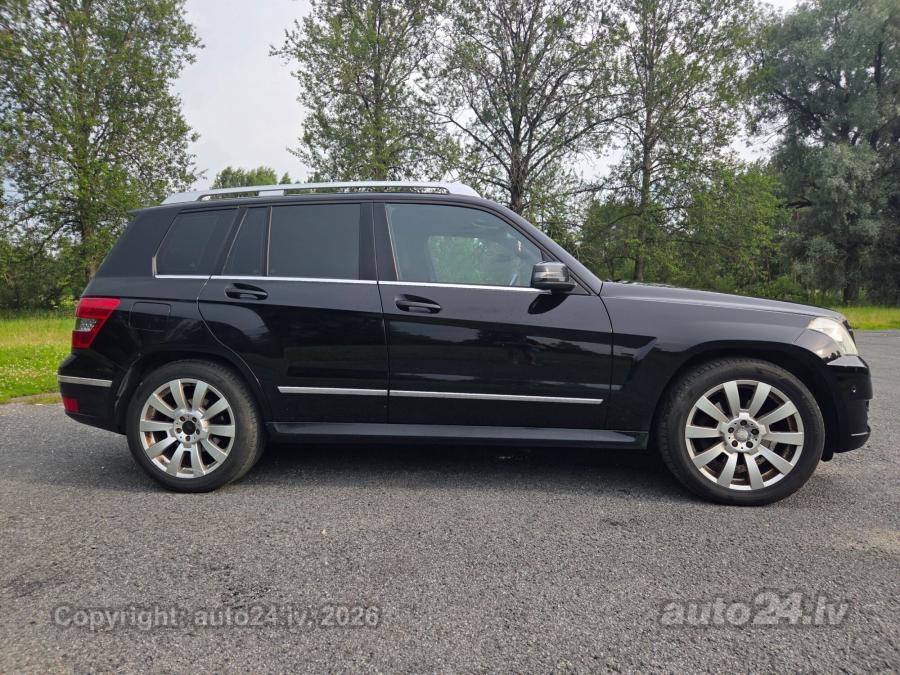 Black Mercedes-Benz GLK-Class 2010 in Paide, with an engine capacity of 3.00 L and mileage of 243 thousand km for 8600 €, photo 5 on AUTOMOTO.COM.LV