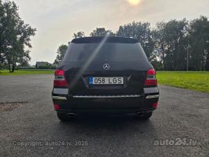Black Mercedes-Benz GLK-Class 2010 in Paide, with an engine capacity of 3.00 L and mileage of 243 thousand km for 8600 €, photo 7 on AUTOMOTO.COM.LV
