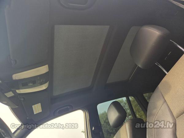 Black Mercedes-Benz GLK-Class 2010 in Paide, with an engine capacity of 3.00 L and mileage of 243 thousand km for 8600 €, photo 8 on AUTOMOTO.COM.LV