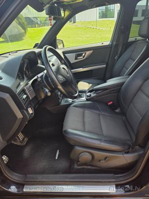 Black Mercedes-Benz GLK-Class 2010 in Paide, with an engine capacity of 3.00 L and mileage of 243 thousand km for 8600 €, photo 11 on AUTOMOTO.COM.LV