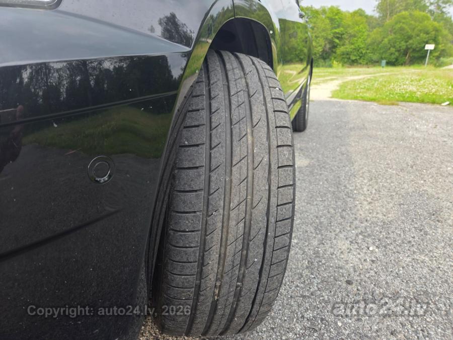 Black Mercedes-Benz GLK-Class 2010 in Paide, with an engine capacity of 3.00 L and mileage of 243 thousand km for 8600 €, photo 15 on AUTOMOTO.COM.LV