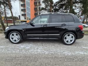 Melns Mercedes-Benz GLK-Class 2014 Tallina, ar dzinēja tilpumu 2.20 L un nobraukumu 212 tūkst. km par 15990 €, foto 6 vietnē AUTOMOTO.COM.LV