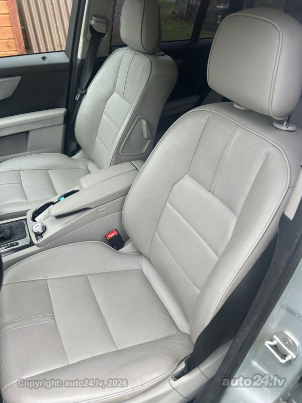 Pelēks Mercedes-Benz GLK-Class 2009 Tallina, ar dzinēja tilpumu 2.10 L un nobraukumu 265 tūkst. km par 7000 €, foto 11 vietnē AUTOMOTO.COM.LV
