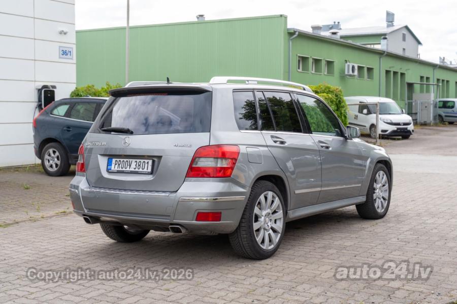 Pelēks Mercedes-Benz GLK-Class 2012 Tallina, ar dzinēja tilpumu 2.20 L un nobraukumu 283 tūkst. km par 9900 €, foto 6 vietnē AUTOMOTO.COM.LV