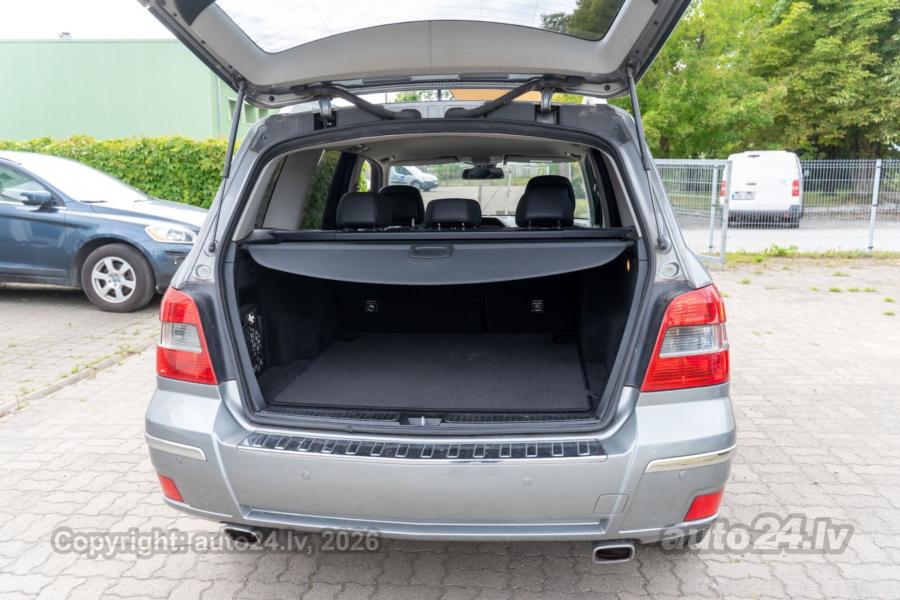 Pelēks Mercedes-Benz GLK-Class 2012 Tallina, ar dzinēja tilpumu 2.20 L un nobraukumu 283 tūkst. km par 9900 €, foto 12 vietnē AUTOMOTO.COM.LV