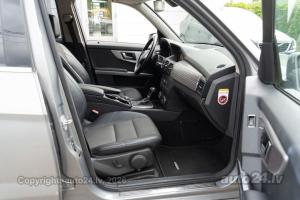 Grey Mercedes-Benz GLK-Class 2012 in Tallinn, with an engine capacity of 2.20 L and mileage of 283 thousand km for 9900 €, photo 15 on AUTOMOTO.COM.LV