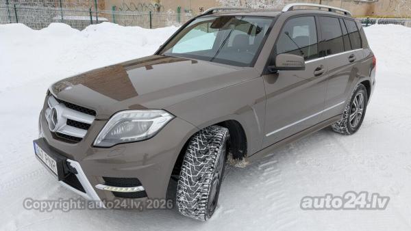 Pelēks Mercedes-Benz GLK-Class 2013 Tallina, ar dzinēja tilpumu 2.10 L un nobraukumu 178 tūkst. km par 13900 €, foto 1 vietnē AUTOMOTO.COM.LV