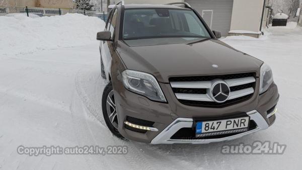 Grey Mercedes-Benz GLK-Class 2013 in Tallinn, with an engine capacity of 2.10 L and mileage of 178 thousand km for 13900 €, photo 2 on AUTOMOTO.COM.LV
