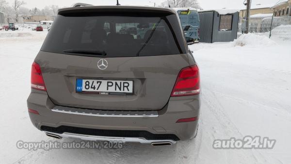 Grey Mercedes-Benz GLK-Class 2013 in Tallinn, with an engine capacity of 2.10 L and mileage of 178 thousand km for 13900 €, photo 5 on AUTOMOTO.COM.LV