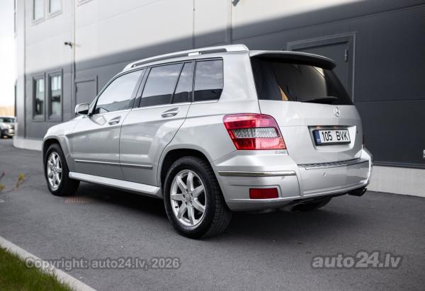 Pelēks Mercedes-Benz GLK-Class 2009 Tallina, ar dzinēja tilpumu 3.00 L un nobraukumu 359 tūkst. km par 7490 €, foto 4 vietnē AUTOMOTO.COM.LV