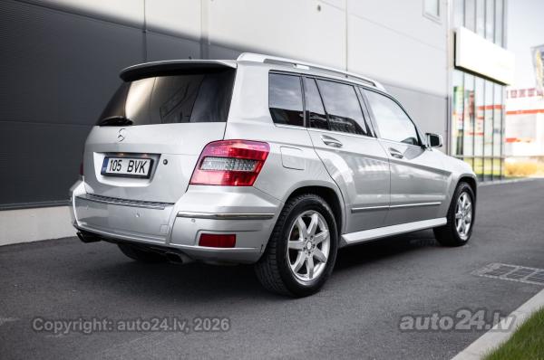 Pelēks Mercedes-Benz GLK-Class 2009 Tallina, ar dzinēja tilpumu 3.00 L un nobraukumu 359 tūkst. km par 7490 €, foto 6 vietnē AUTOMOTO.COM.LV