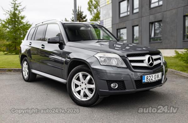 Grey Mercedes-Benz GLK-Class 2009 in Tallinn, with an engine capacity of 3.00 L and mileage of 306 thousand km for 6799 €, photo 1 on AUTOMOTO.COM.LV