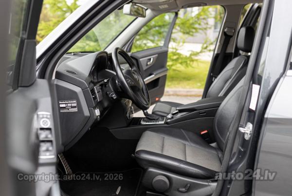 Grey Mercedes-Benz GLK-Class 2009 in Tallinn, with an engine capacity of 3.00 L and mileage of 306 thousand km for 6799 €, photo 9 on AUTOMOTO.COM.LV