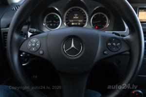 Pelēks Mercedes-Benz GLK-Class 2012 Tallina, ar dzinēja tilpumu 2.20 L un nobraukumu 282 tūkst. km par 10700 €, foto 18 vietnē AUTOMOTO.COM.LV