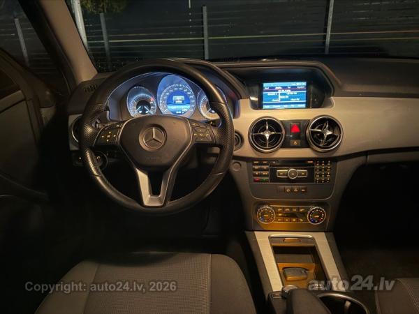 Grey Mercedes-Benz GLK-Class 2013 in Tallinn, with an engine capacity of 2.10 L and mileage of 280 thousand km for 11490 €, photo 9 on AUTOMOTO.COM.LV
