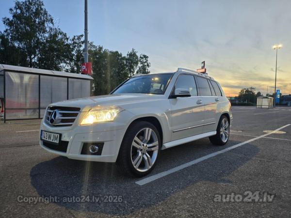 White Mercedes-Benz GLK-Class 2008 in Tallinn, with an engine capacity of 3.00 L and mileage of 284 thousand km for 9500 €, photo 1 on AUTOMOTO.COM.LV