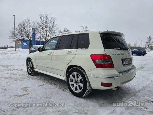 White Mercedes-Benz GLK-Class 2008 in Tallinn, with an engine capacity of 3.00 L and mileage of 284 thousand km for 9500 €, photo 4 on AUTOMOTO.COM.LV