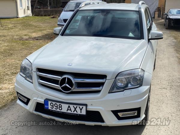 White Mercedes-Benz GLK-Class 2012 in Tallinn, with an engine capacity of 2.10 L and mileage of 300 thousand km for 8288 €, photo 1 on AUTOMOTO.COM.LV