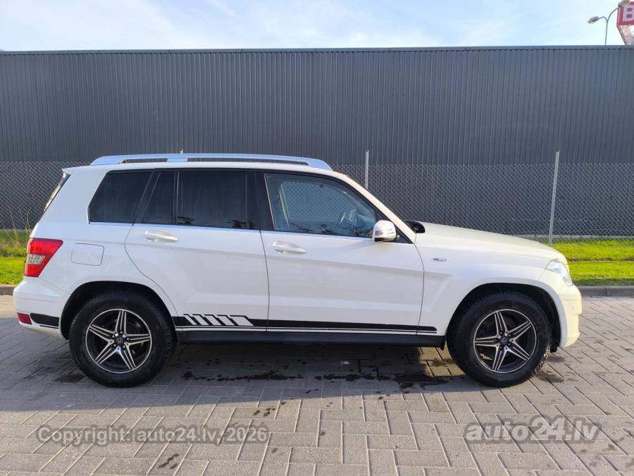 Balts Mercedes-Benz GLK-Class 2011 Tallina, ar dzinēja tilpumu 2.10 L un nobraukumu 0 tūkst. km par 8800 €, foto 4 vietnē AUTOMOTO.COM.LV