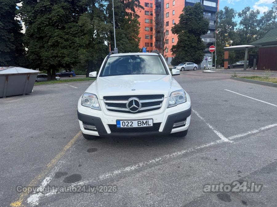 Balts Mercedes-Benz GLK-Class 2012 Tallina, ar dzinēja tilpumu 2.10 L un nobraukumu 369 tūkst. km par 6500 €, foto 1 vietnē AUTOMOTO.COM.LV