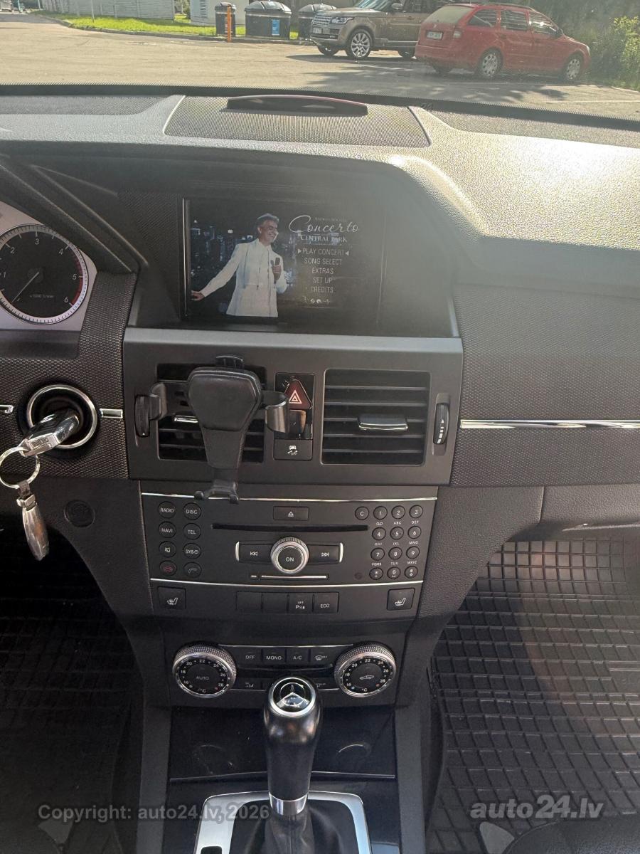 Balts Mercedes-Benz GLK-Class 2012 Tallina, ar dzinēja tilpumu 2.10 L un nobraukumu 369 tūkst. km par 6500 €, foto 16 vietnē AUTOMOTO.COM.LV