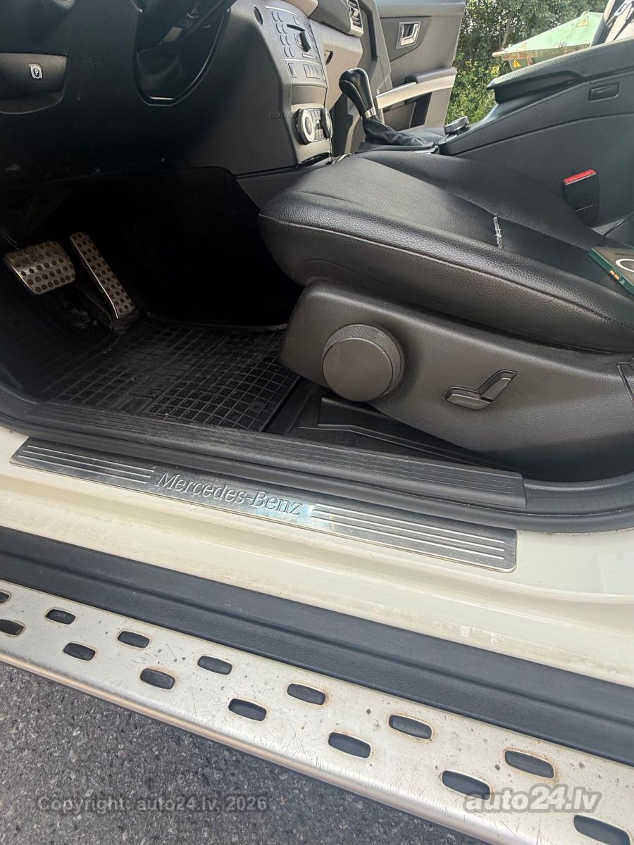 Balts Mercedes-Benz GLK-Class 2012 Tallina, ar dzinēja tilpumu 2.10 L un nobraukumu 369 tūkst. km par 6500 €, foto 22 vietnē AUTOMOTO.COM.LV