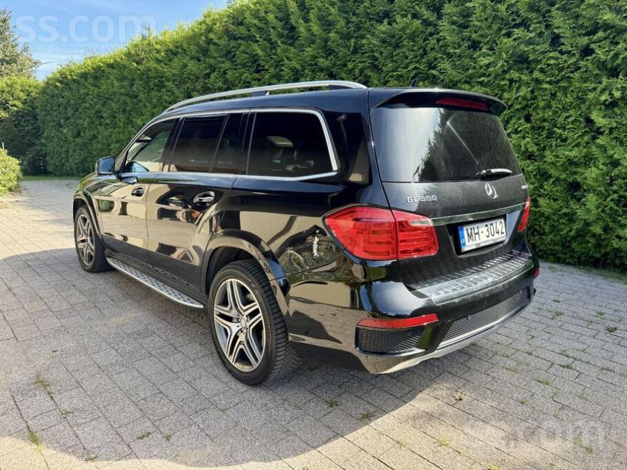 Melns Mercedes-Benz GLS 350 2013 Rīga, ar dzinēja tilpumu 3.00 L un nobraukumu 220 tūkst. km par 20000 €, foto 4 vietnē AUTOMOTO.COM.LV