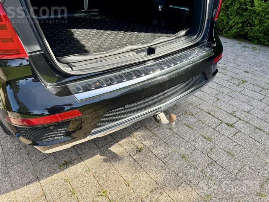 Melns Mercedes-Benz GLS 350 2013 Rīga, ar dzinēja tilpumu 3.00 L un nobraukumu 220 tūkst. km par 20000 €, foto 8 vietnē AUTOMOTO.COM.LV