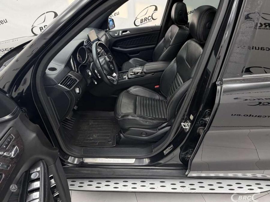 Black Mercedes-Benz GLS 350 2016 in Vilnius, with an engine capacity of 2.99 L and mileage of 334 thousand km for 31200 €, photo 27 on AUTOMOTO.COM.LV