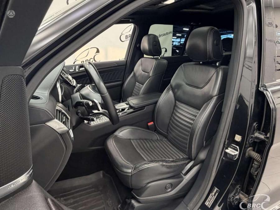 Black Mercedes-Benz GLS 350 2016 in Vilnius, with an engine capacity of 2.99 L and mileage of 334 thousand km for 31200 €, photo 29 on AUTOMOTO.COM.LV
