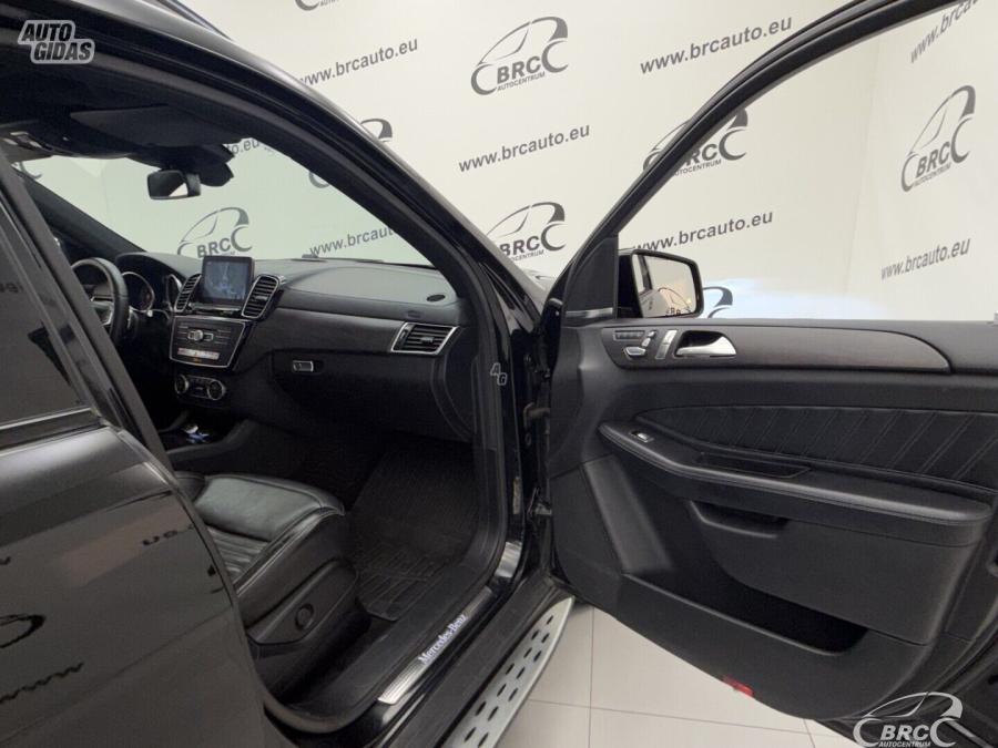 Black Mercedes-Benz GLS 350 2016 in Avizieniai, with an engine capacity of 3.00 L and mileage of 334 thousand km for 31200 €, photo 8 on AUTOMOTO.COM.LV