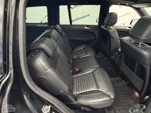 Black Mercedes-Benz GLS 350 2016 in Avizieniai, with an engine capacity of 3.00 L and mileage of 334 thousand km for 31200 €, photo 11 on AUTOMOTO.COM.LV