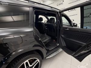 Black Mercedes-Benz GLS 350 2016 in Avizieniai, with an engine capacity of 3.00 L and mileage of 334 thousand km for 31200 €, photo 13 on AUTOMOTO.COM.LV