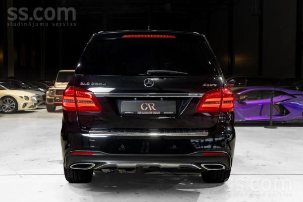 Мерседес ГЛС 350 2016 в Рига на AUTOMOTO.COM.LV Черный Мерседес ГЛС 350 2016 в Рига, объемом двигателя 3.00 л и пробегом 146 тыс. км за 37000 €, фото 6 на AUTOMOTO.COM.LV