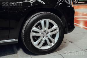 Melns Mercedes-Benz GLS 350 2017 Rīga, ar dzinēja tilpumu 3.00 L un nobraukumu 116 tūkst. km par 39000 €, foto 8 vietnē AUTOMOTO.COM.LV