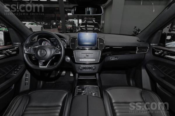 Black Mercedes-Benz GLS 350 2017 in Riga, with an engine capacity of 3.00 L and mileage of 116 thousand km for 39000 €, photo 9 on AUTOMOTO.COM.LV
